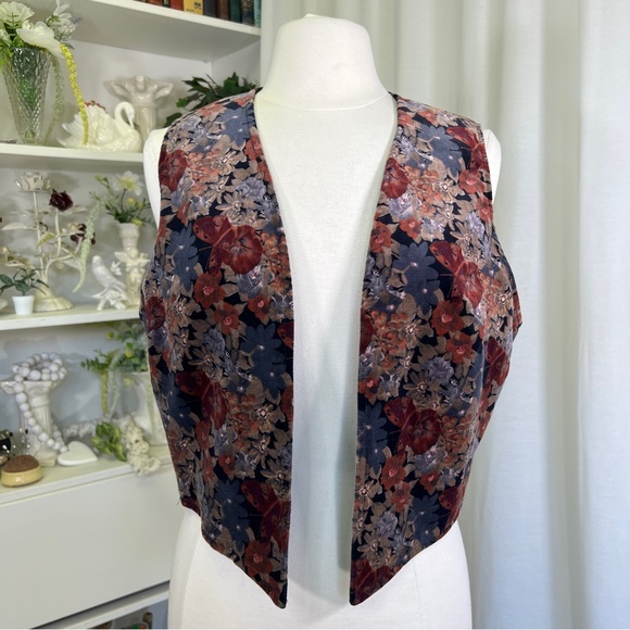 Vintage | Jackets & Coats | Vintage 7s Velvet Floral Open Front Vest ...